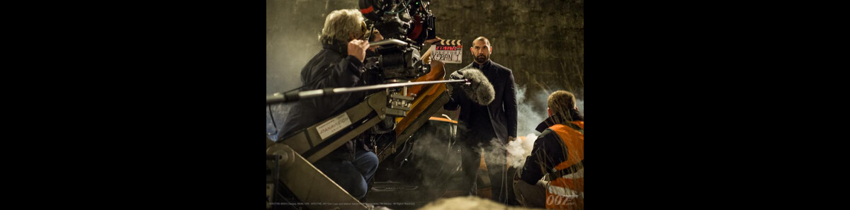Photo : Dave Bautista est Mr Hinx sur le tournage de Spectre à Rome ...