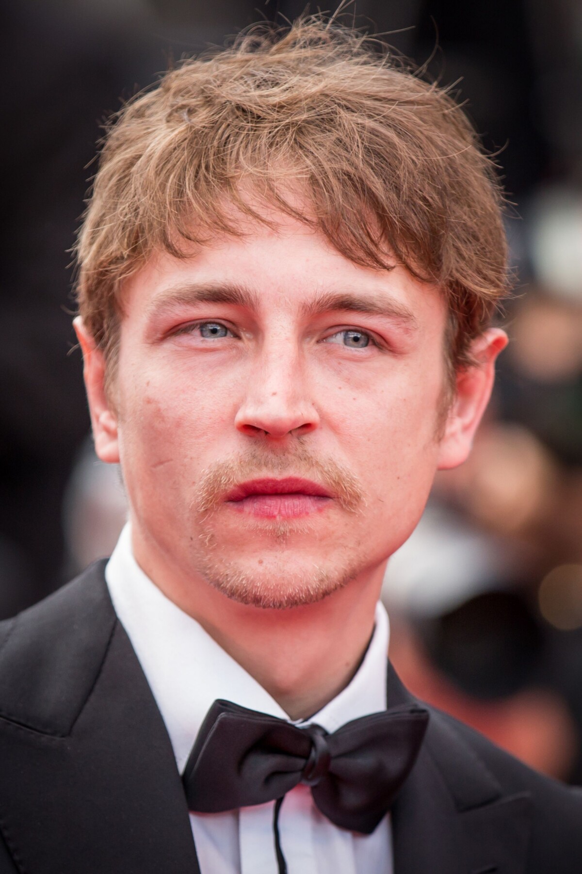 Photo : Vincent Rottiers - Montée des marches du film "Dheepan" lors du ...