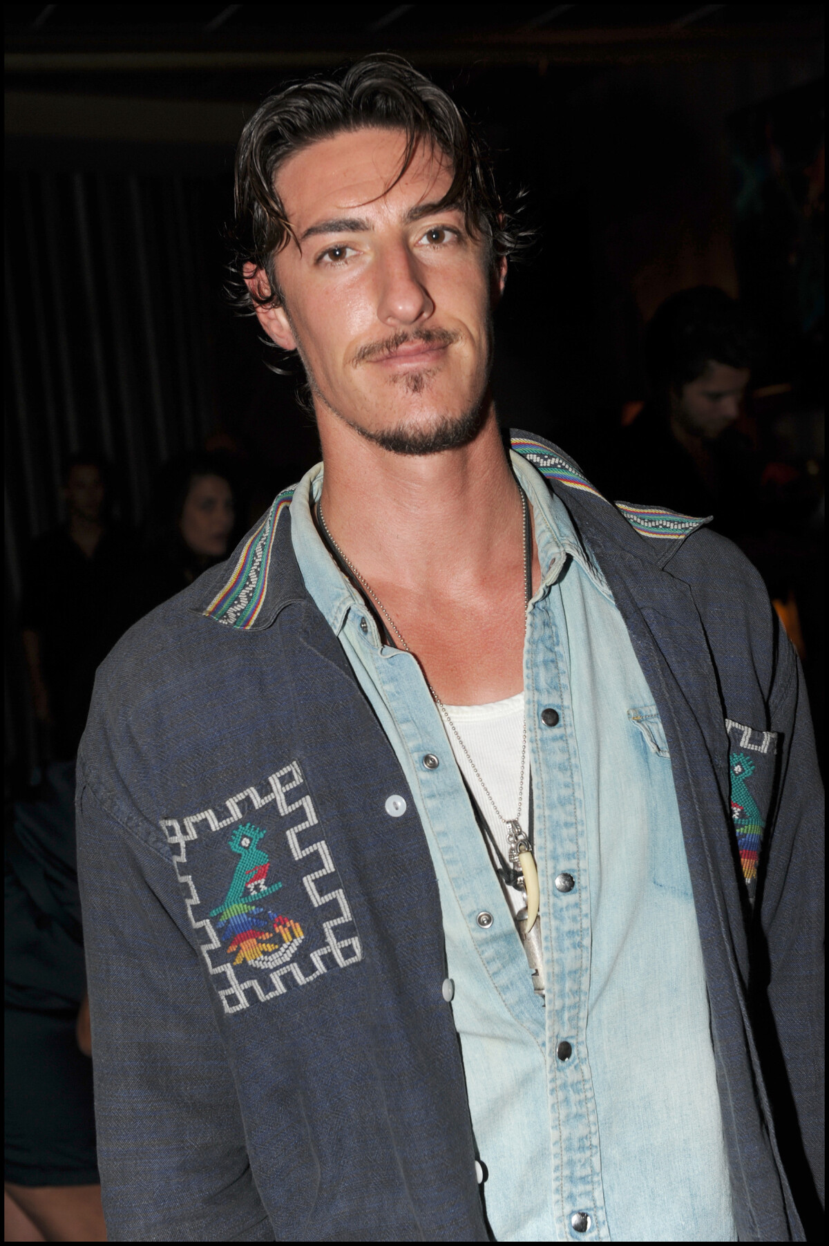 Photo : Eric Balfour à l'Arc en 2010 - Purepeople