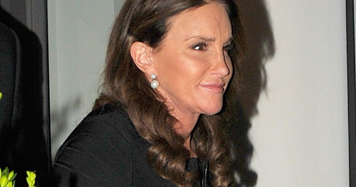 Caitlyn Jenner : Robe moulante et talons aiguilles, la star rayonne ...