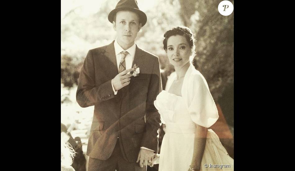 Christopher Redman a ajouté une photo de son mariage à son compte ...