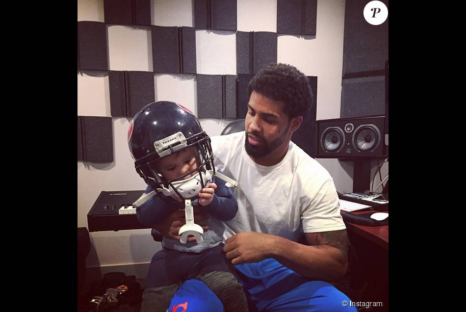 Arian Foster avec son fils 'Reezy', début 2015, photo Instagram ...