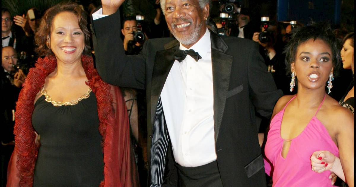 Morgan Freeman pose avec E'Dena Hines, la petite-fille de sa première ...