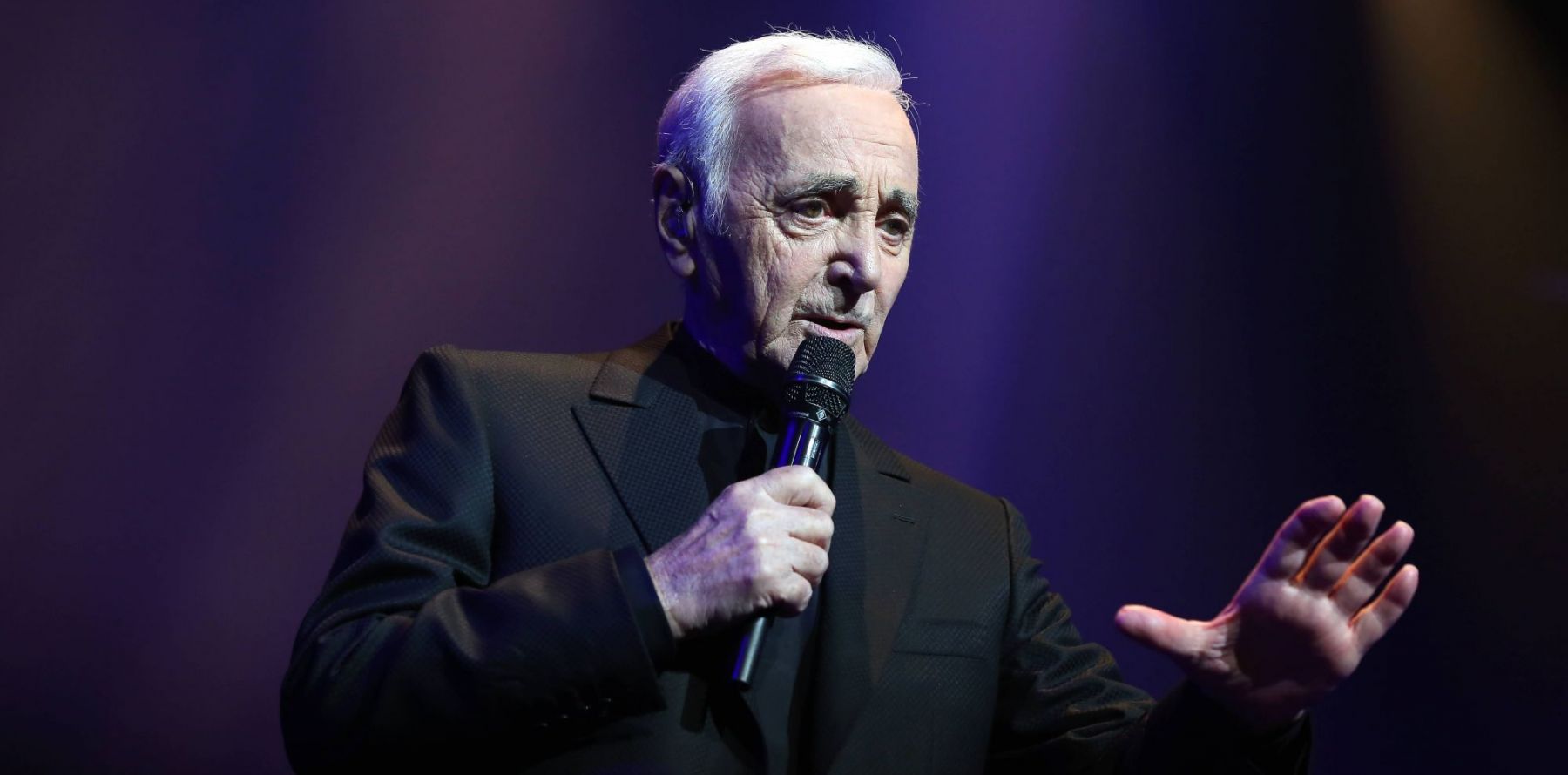 Charles Aznavour : Un mythe de 91 ans sur scène pour des concerts ...
