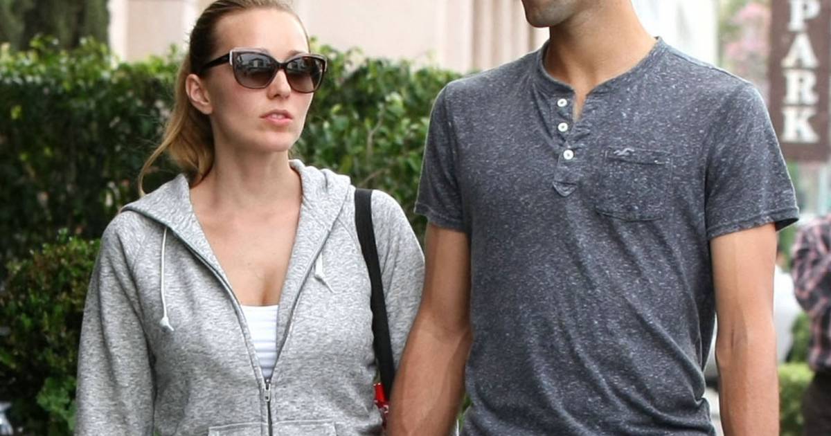 Novak Djokovic et sa femme Jelena Ristic dans les rues de West ... Novak Djokovic et sa femme Jelena Ristic dans les rues de West ...