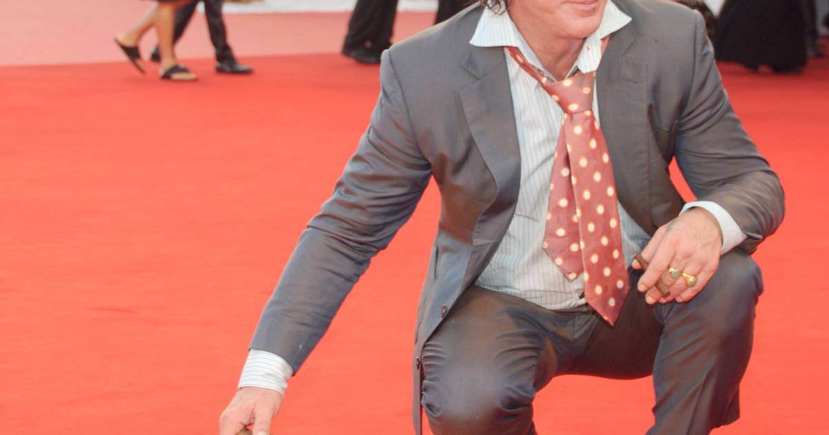 Mickey Rourke et son chien Loki à Venise en septembre 2008. - Purepeople