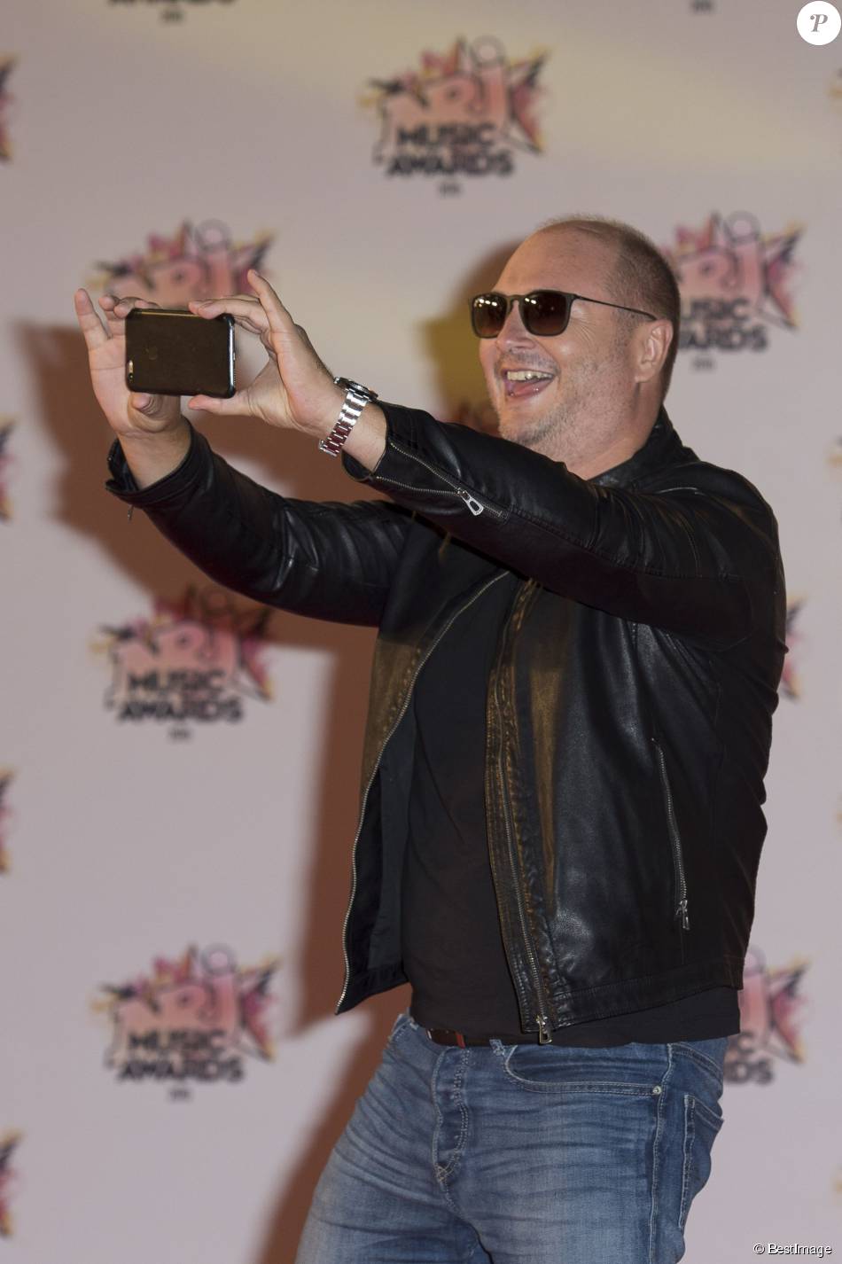 Sébastien Cauet, à son arrivée à la 17e cérémonie des NRJ Music Awards ...