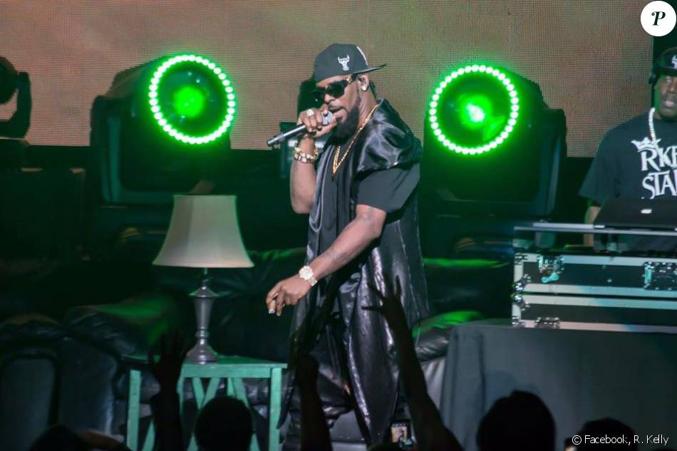 R. Kelly en concert à Chicago. Octobre 2015. - Purepeople