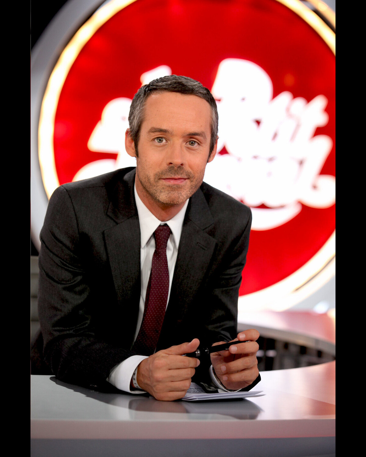 Photo : Yann Barthès dans Le Petit Journal. - Purepeople