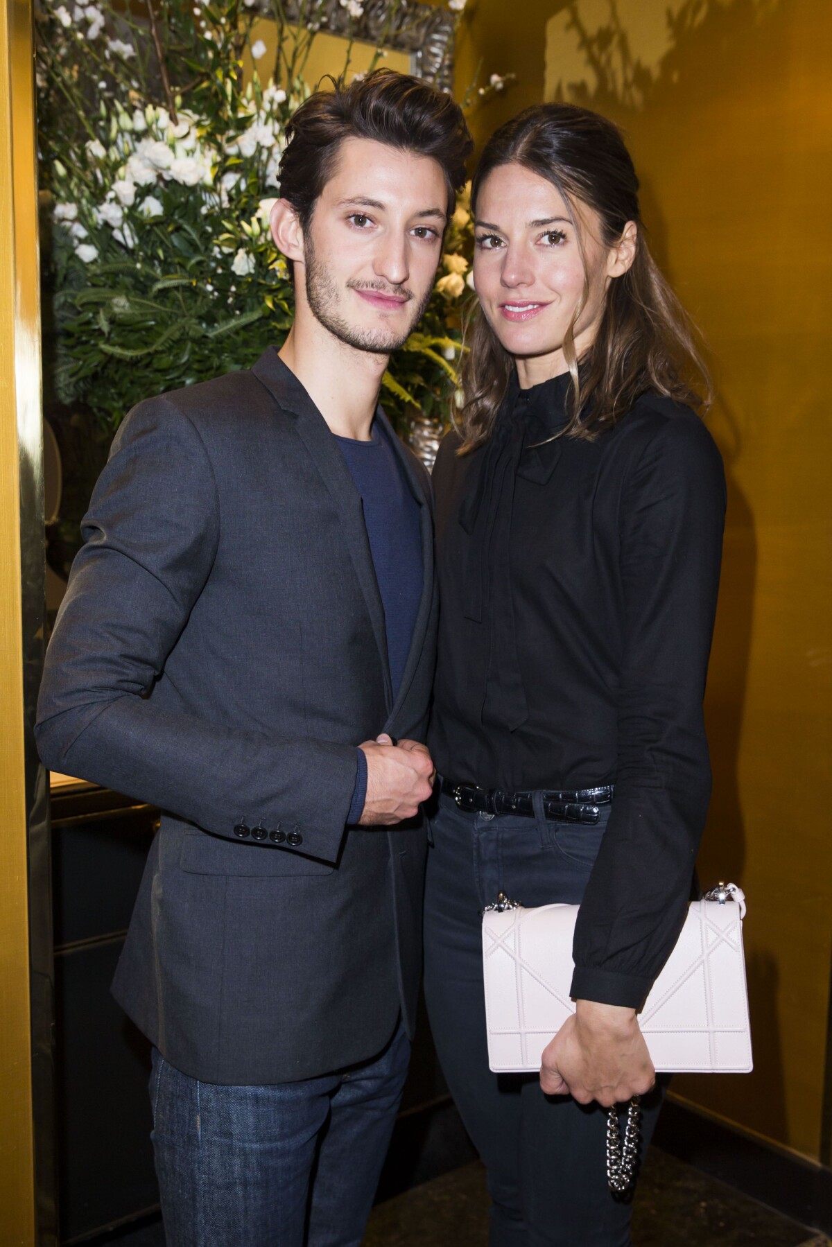 Photo Pierre Niney Et Sa Compagne Natasha Andrews Cocktail De L