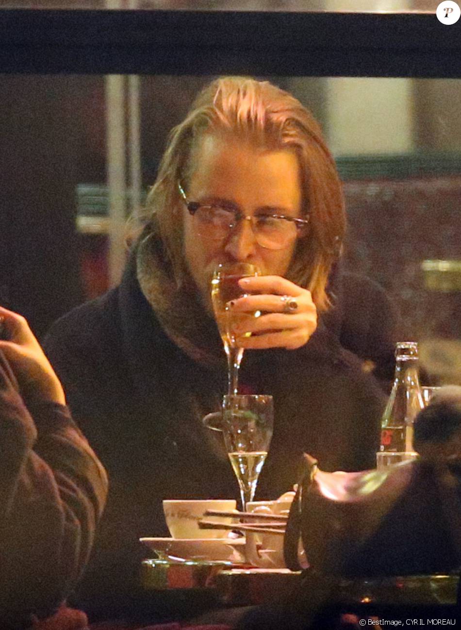 Macaulay Culkin à Paris le 26 novembre 2013 - Purepeople