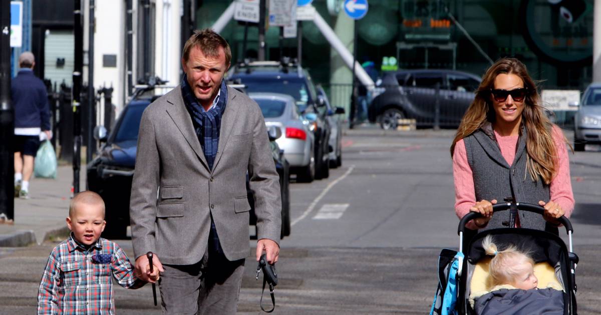 Guy Ritchie, accompagné de son épouse Jacqui Ainsley et de leurs fils ...