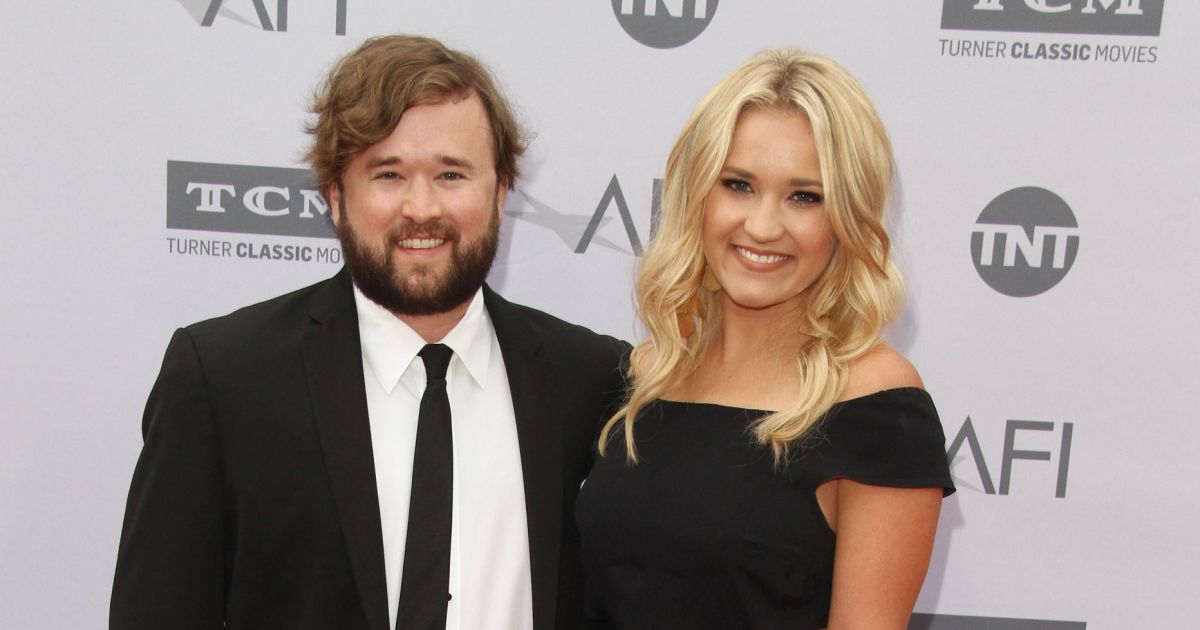 Haley Joel Osment et sa soeur Emily Osment - Soirée 44th Life ...