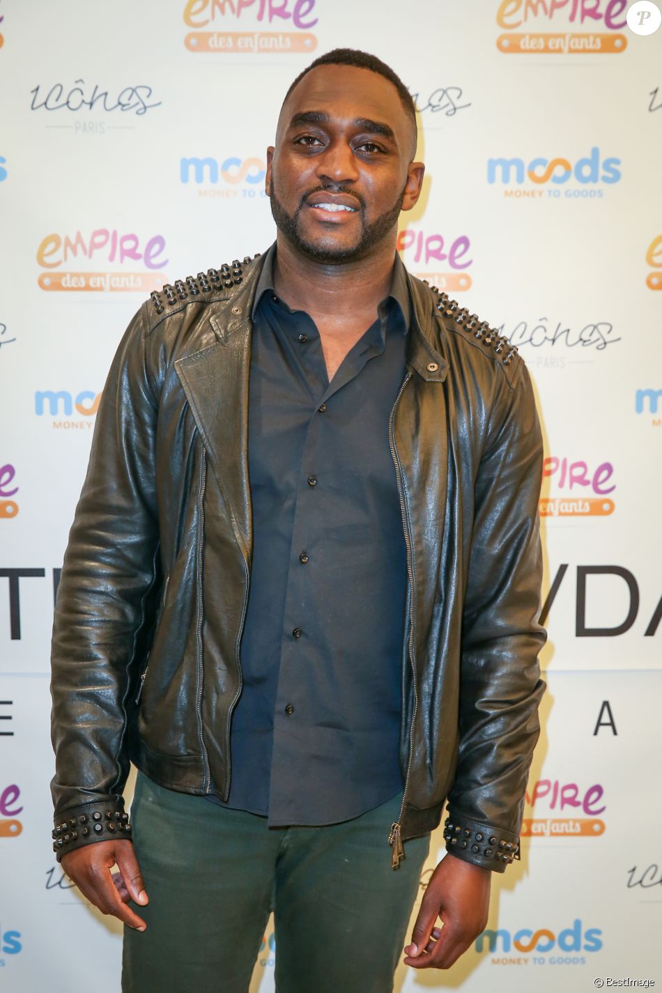 Exclusif - Le rappeur Mac Tyer au dîner au profit de l'association L ...