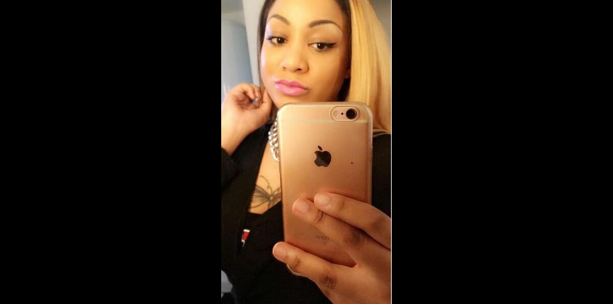Photo : Liza Monet pose sur Instagram. Juin 2016 - Purepeople