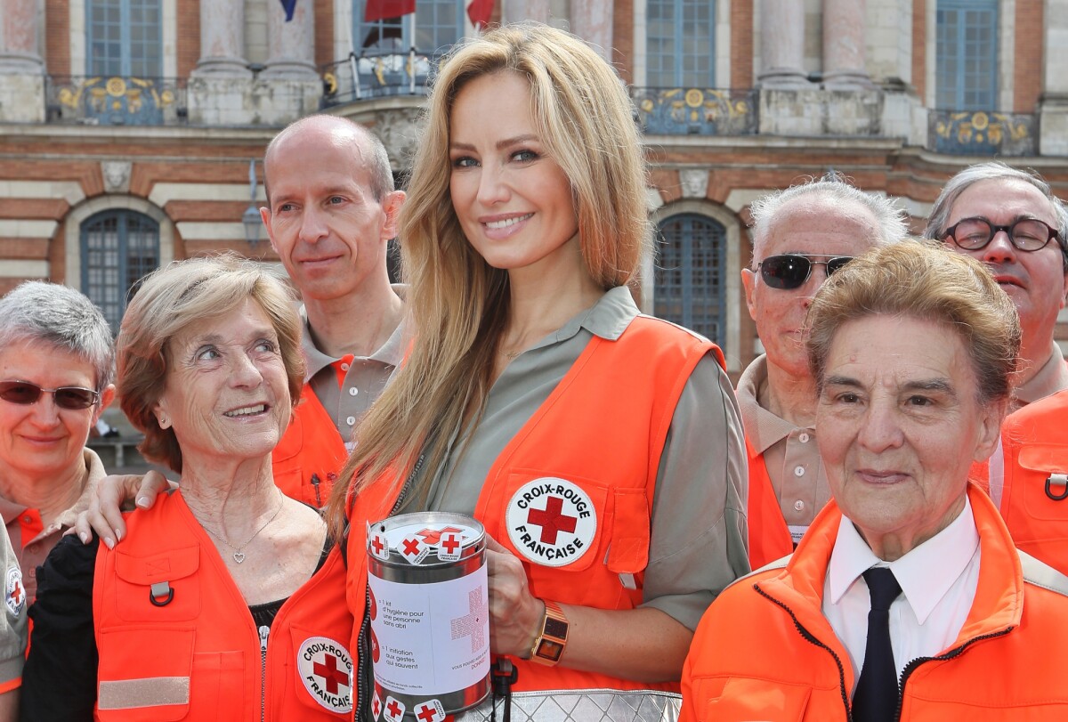 Photo : Adriana Karembeu lance les Journées Nationales de la Croix ...