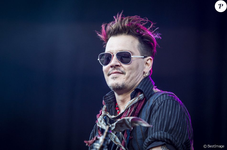 Johnny Depp - Concert des Hollywood Vampires au parc d'attractions ...