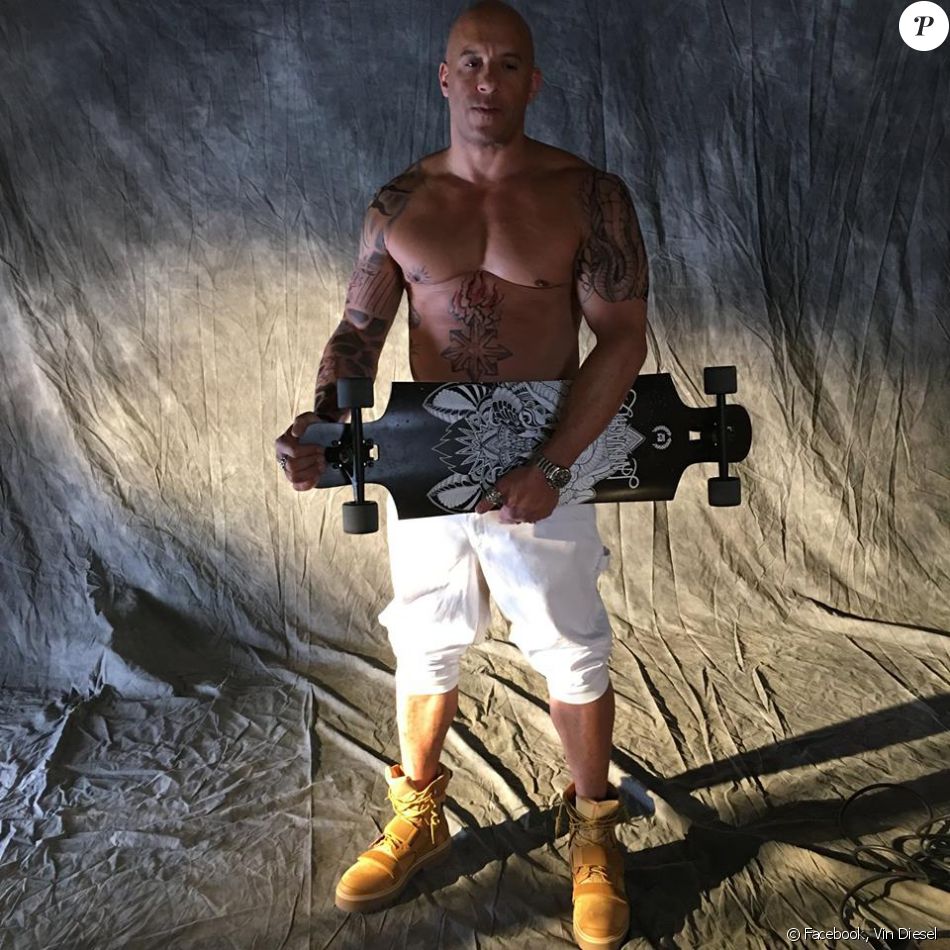 Vin Diesel pose en Xander Cage - Purepeople