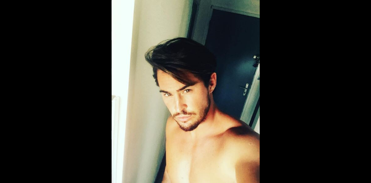 Photo : Rémi Notta des "Marseillais" prend la pose sur Instagram ...