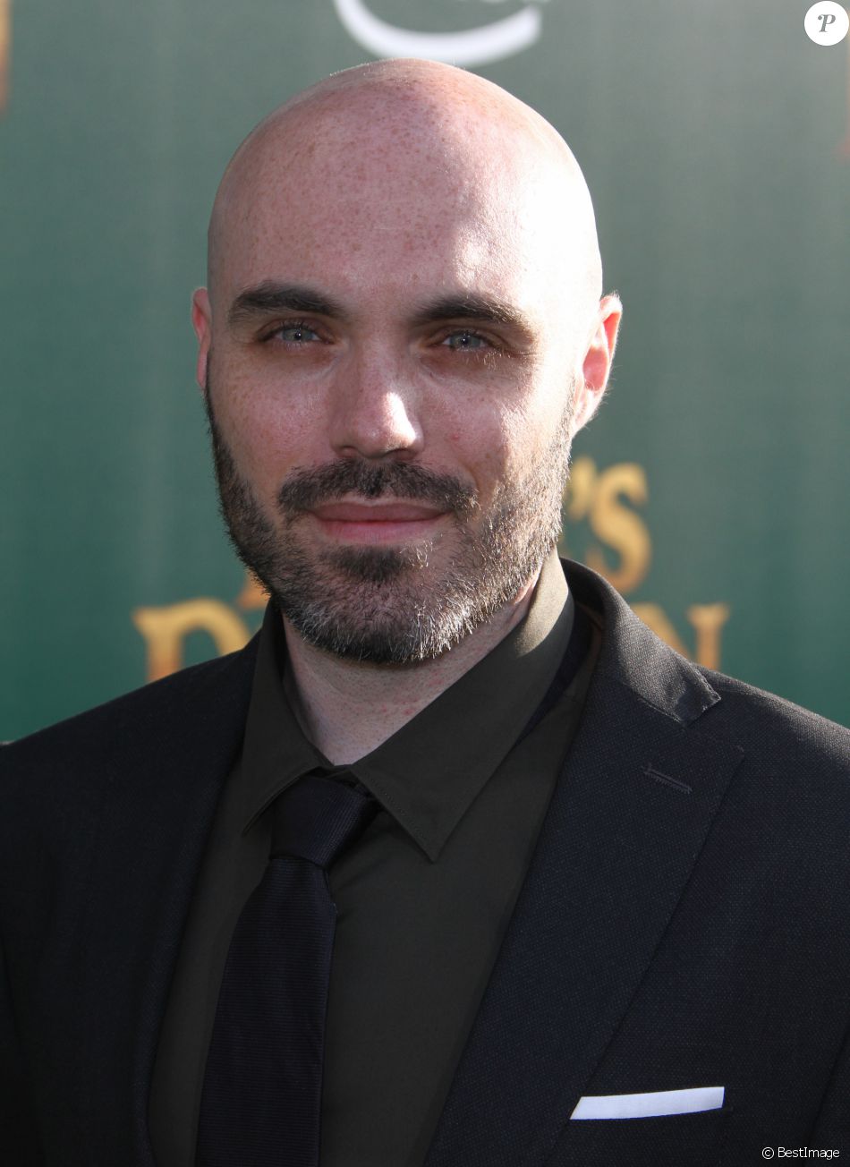 David Lowery à la première de Pete's Dragon au théâtre El Capitan à ...