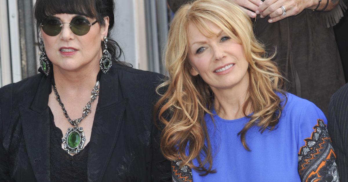 Ann Wilson et Nancy Wilson sur le Hollywood Walk of Fame à Los Angeles ...