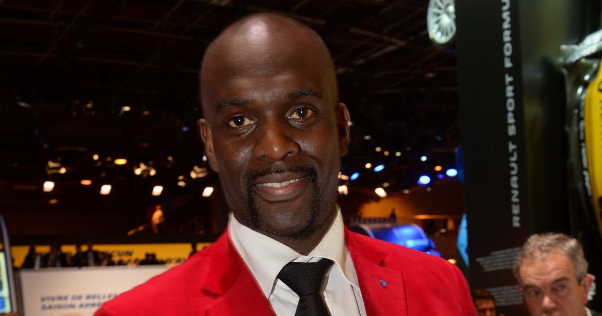 Pascal Gentil - Présentation du Renault Trezor concept car électrique ...