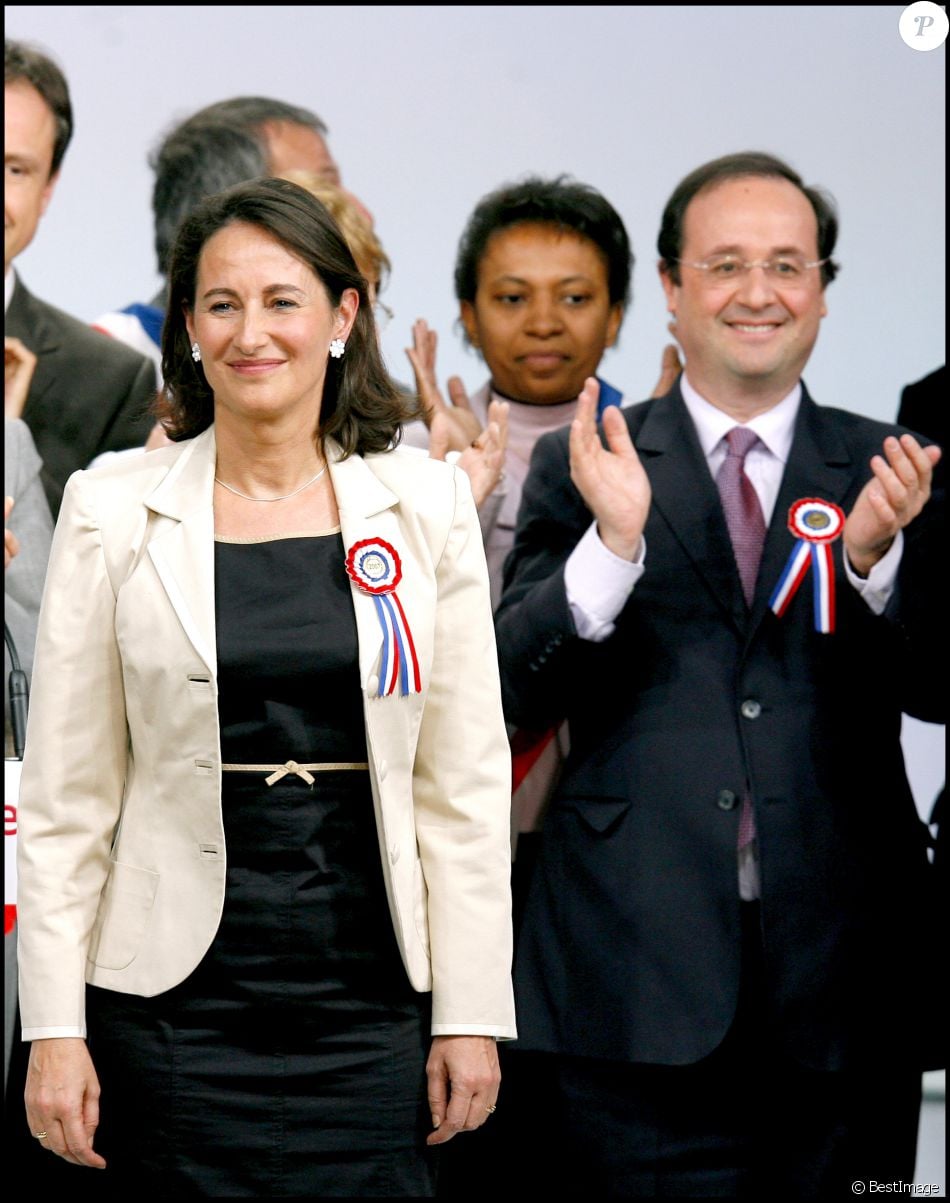 Ségolène Royal en meeting à Paris pour l'élection présidentielle ...