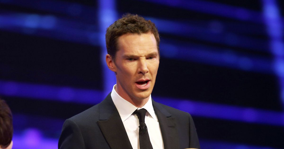 Benedict Cumberbatch joue au ping-pong avec Yaping Deng - Cérémonie des ...