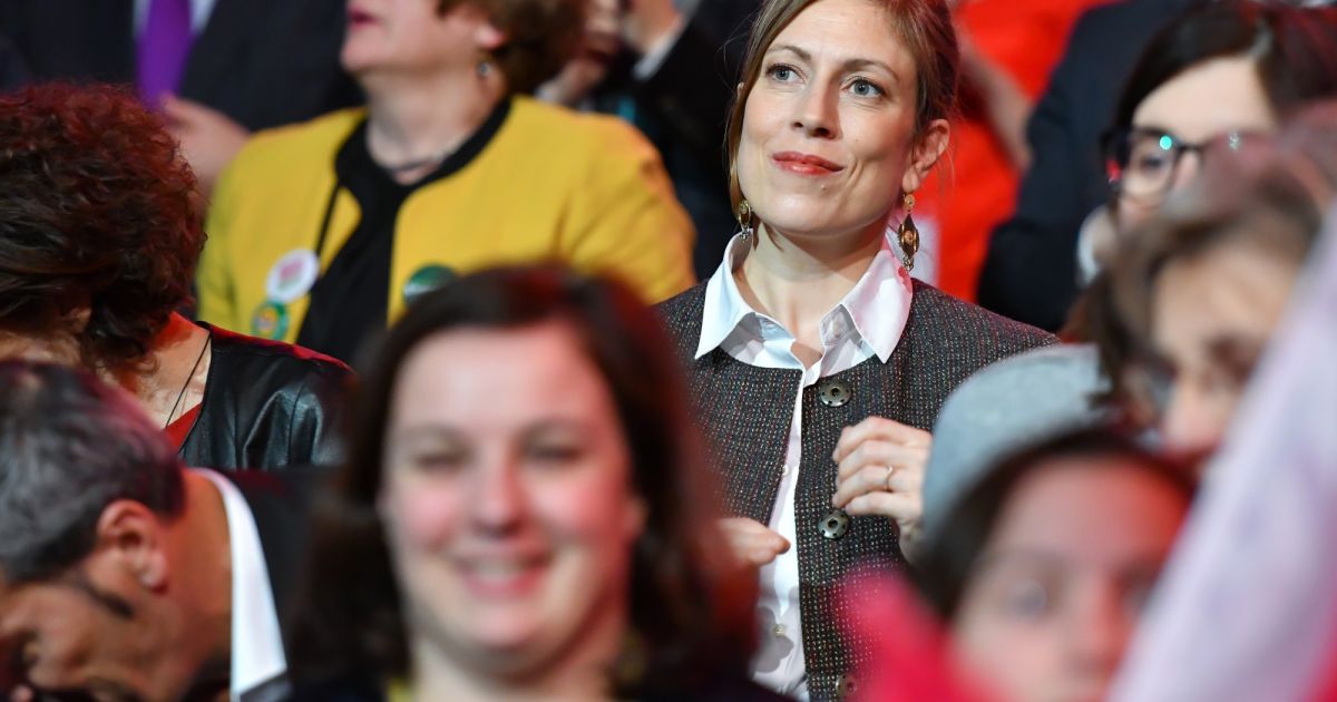 Gabrielle Guallar, la compagne de Benoit Hamon. Meeting de Benoît Hamon ...