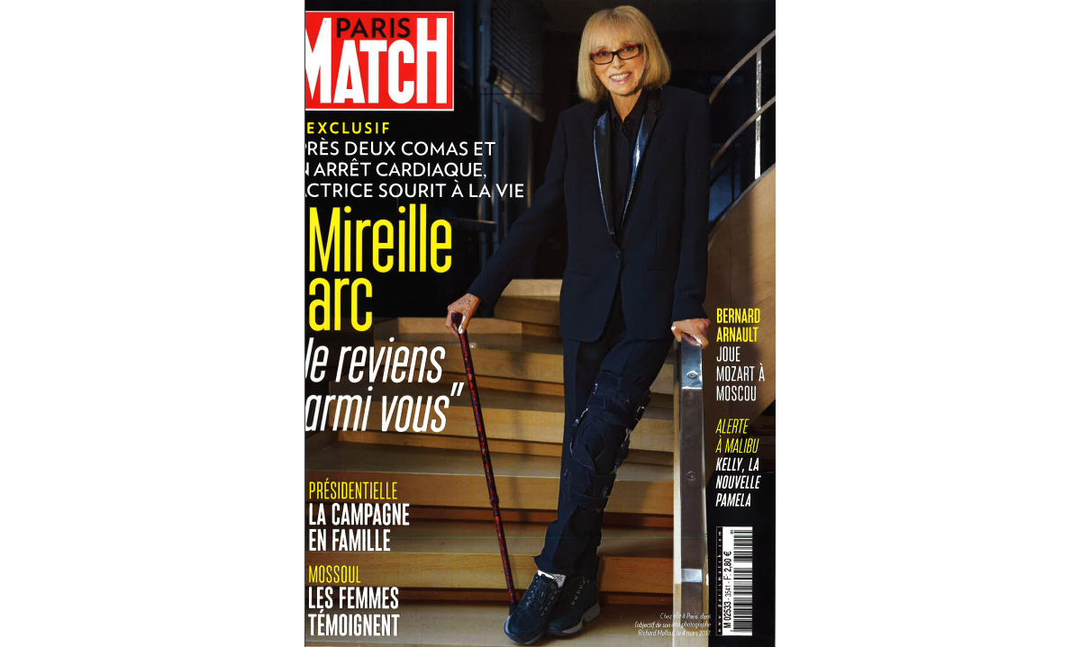 Photo : Le magazine Paris Match du 30 mars 2017 - Purepeople