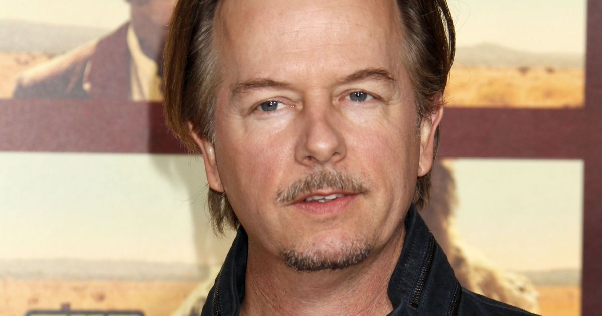 David Spade lors de la première de la série de Netflix's The Ridiculous ...
