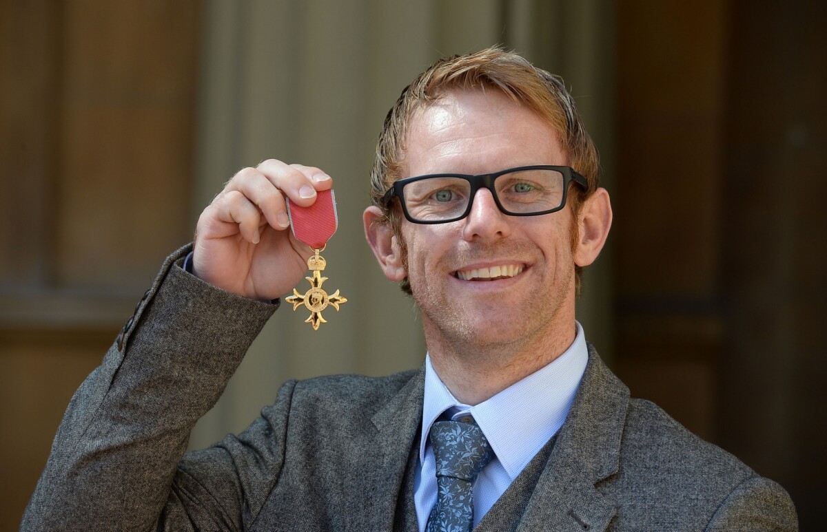 Photo : Jody Cundy décoré (OBE) dans l'ordre de l'empire britannique ...