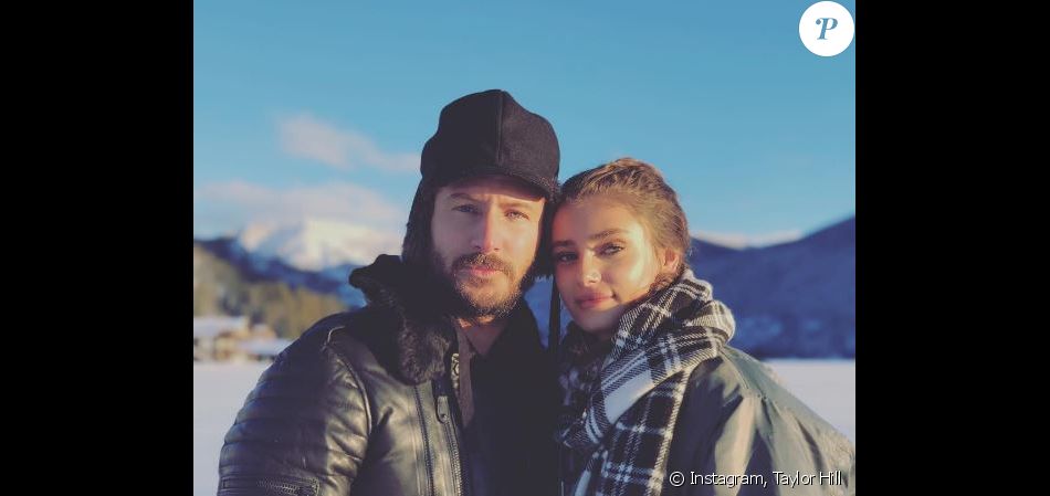 Photo de Michael Stephen Shank et Taylor Hill. Décembre 2016. - Purepeople