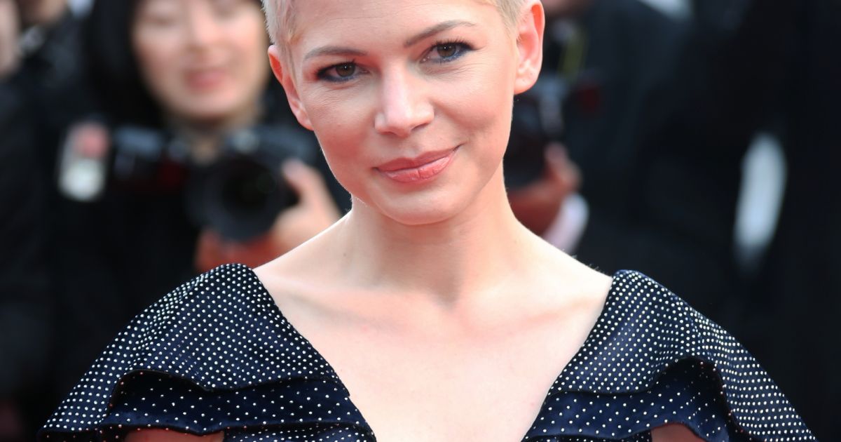 Michelle Williams à la montée des marches du film Nelyubov (Faute d ...