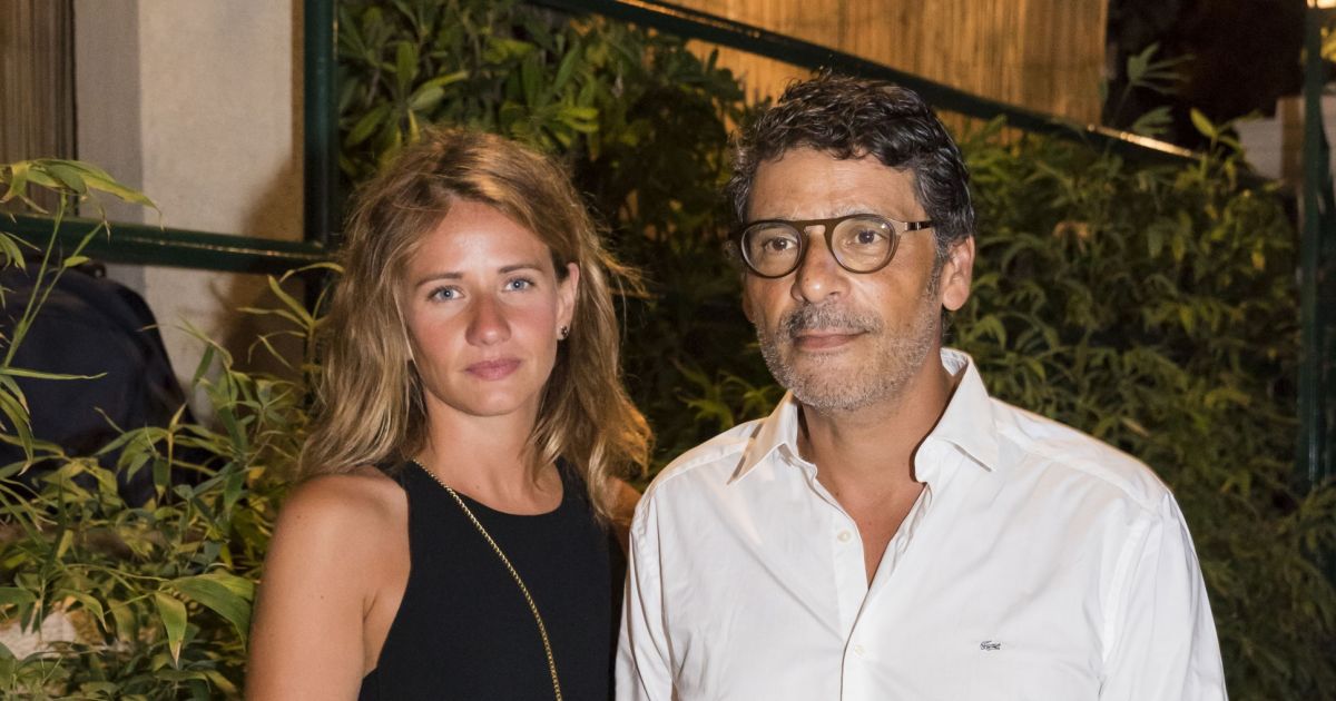 Exclusif - Pascal Elbé et une amie - Représentation de la pièce de ...