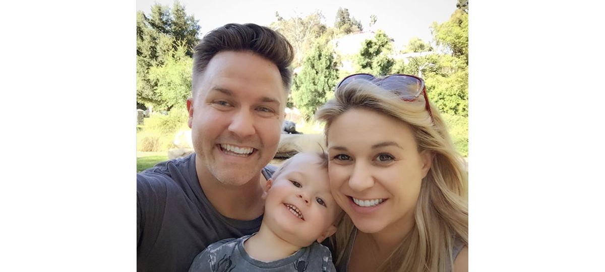 Photo : Scott Porter et sa femme Kelsey avec leur fils McCoy en août ...
