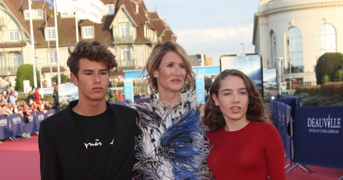 Laura Dern et ses enfants Ellery Walker Harper, Jaya Harper - Tapis ...