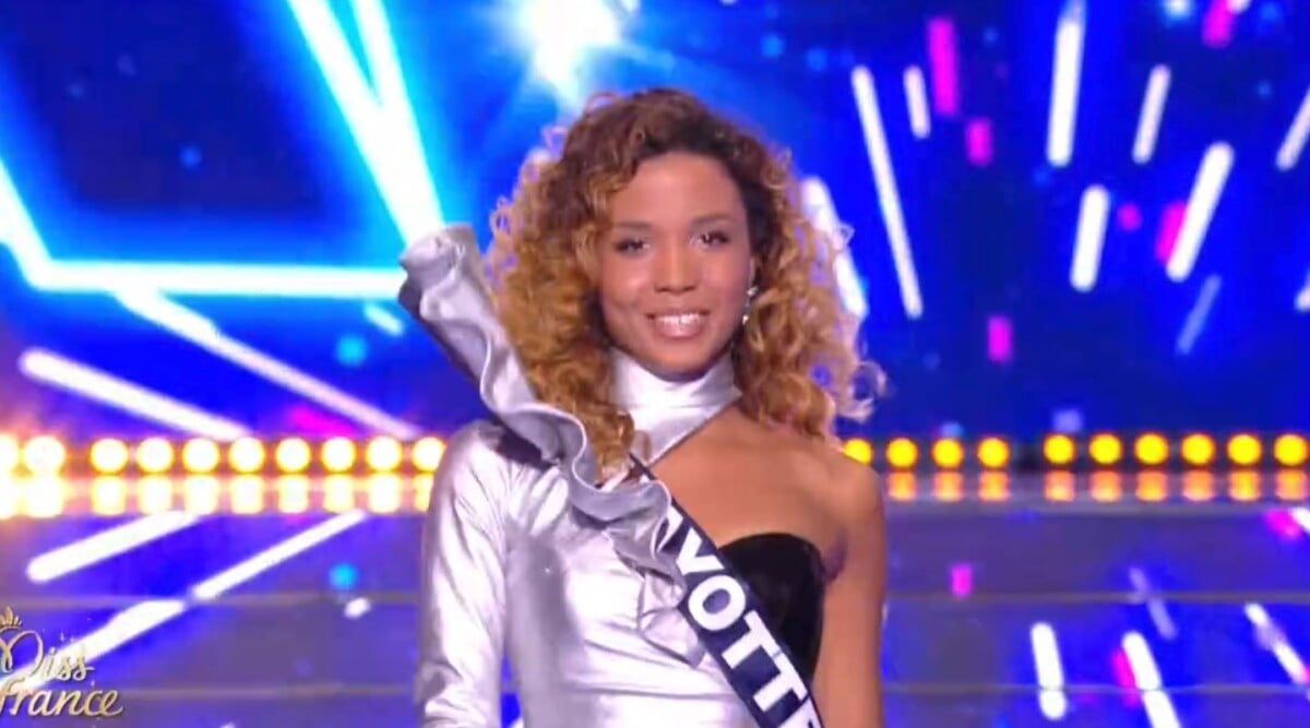 Photo : Miss Mayotte : Vanylle Emasse en tenue de fête de la musique ...