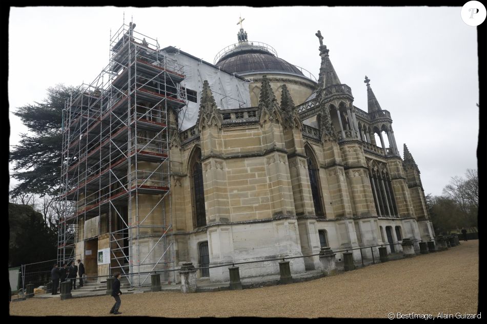 Semi-Exclusif - Image de la chapelle royale le jour de la messe de ...