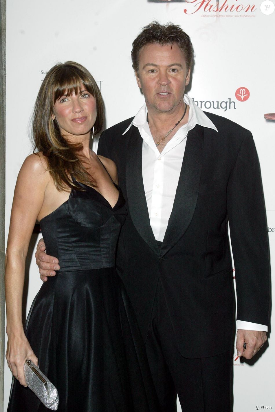 Paul Young et sa femme Stacey (née Smith) en juillet 2004. Stacey Young ...