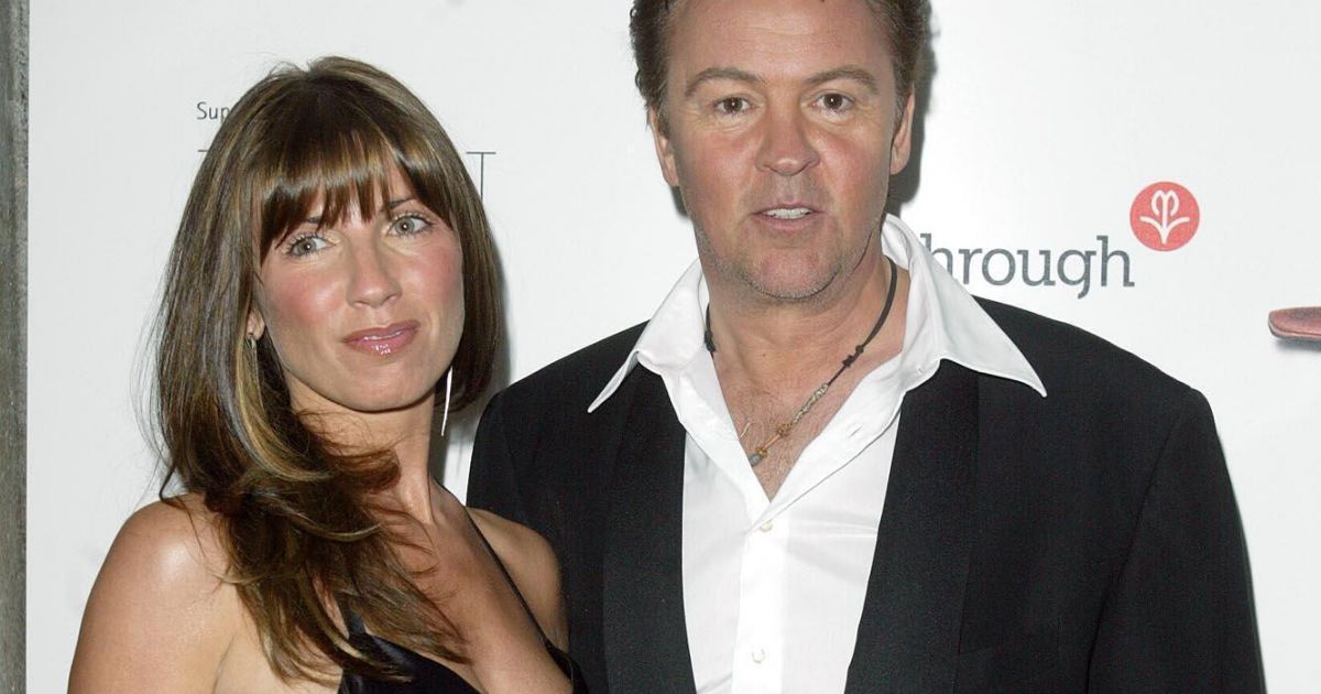 Paul Young et sa femme Stacey (née Smith) en juillet 2004. Stacey Young ...
