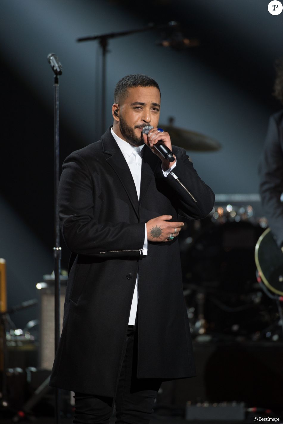 Slimane (Slimane Nebchi) pendant l'hommage à Johnny Hallyday - 33ème ...