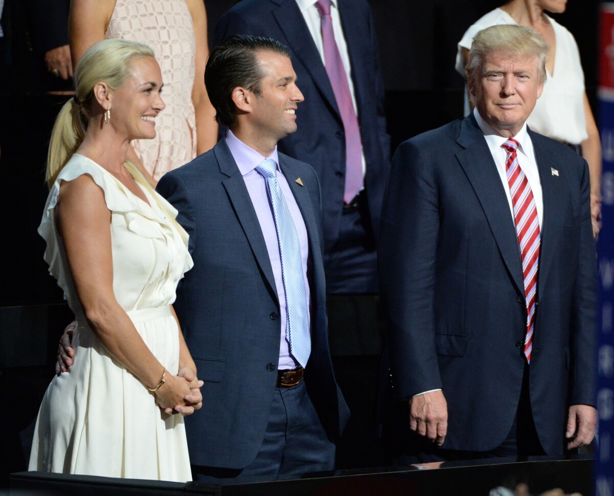 Photo : Donald Trump avec son fils aîné Donald Trump Jr. et l'épouse de ...