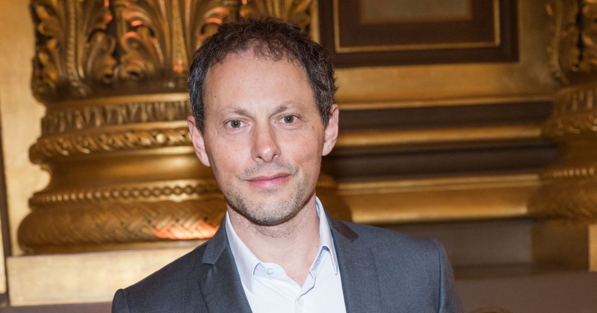 Marc-Olivier Fogiel : Ses filles Mila et Lily à la chasse aux oeufs de ...
