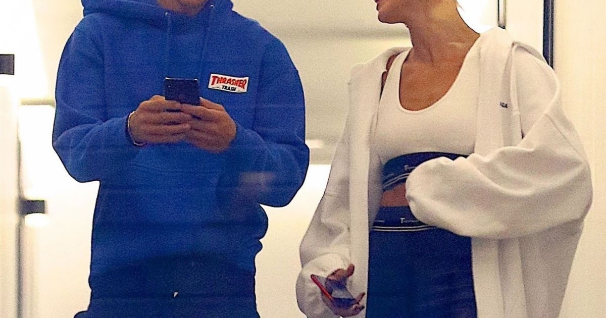 Justin Bieber et sa fiancée Hailey Baldwin sont allés faire du shopping ... Justin Bieber et sa fiancée Hailey Baldwin sont allés faire du shopping ...