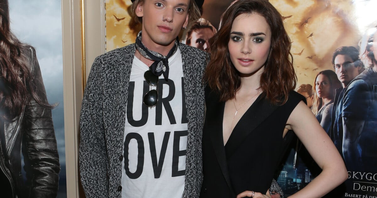 Lily Collins et Jamie Campbell Bower, la rupture : Fin de leur romance ...