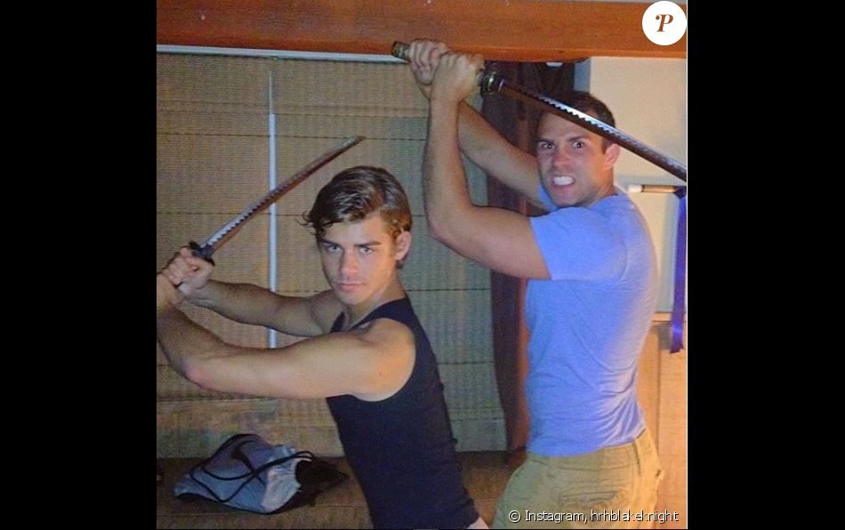 Blake Knight et Garrett Clayton. Photo postée par le chéri de l'acteur ...