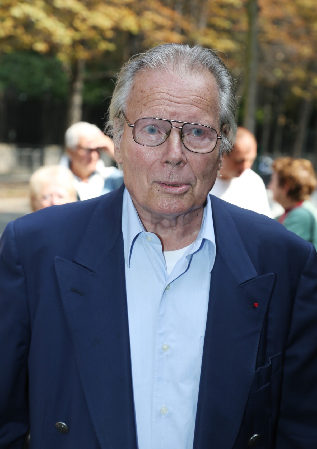 Photo : Jean Piat arrive à l'enregistrement de l'emission 'Vivement ...