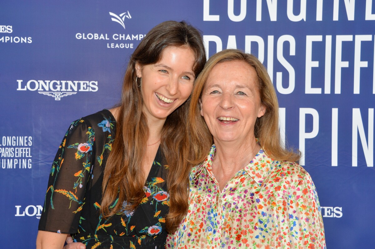 Photo : Exclusif - Françoise Vidal-Rochefort et sa fille Clémence ...