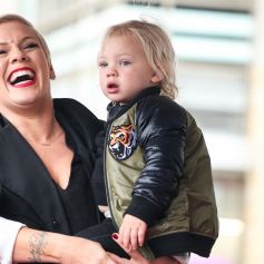 Pink Photos - Purepeople